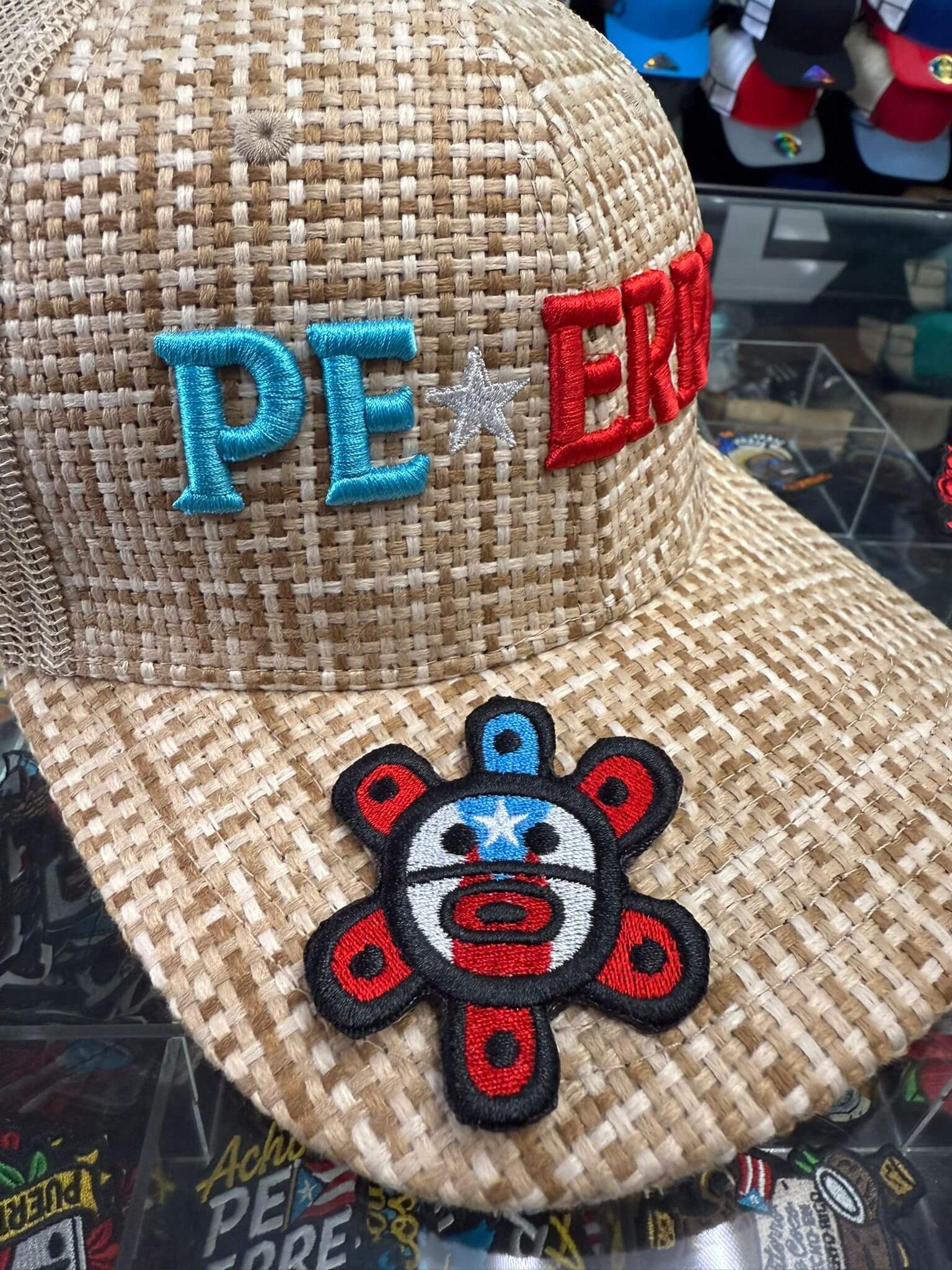 Parcho Bordado Sol Taíno Bandera de Puerto Rico 🌞🇵🇷 - PlanetaDTF